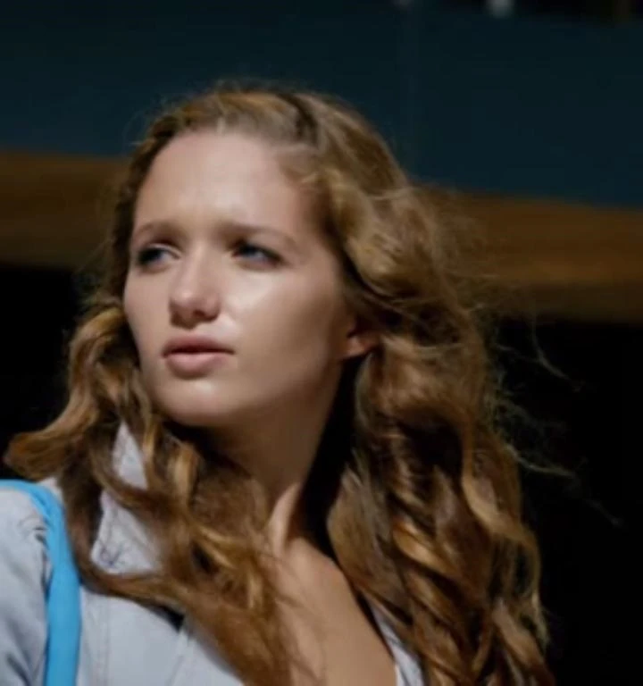 Lucy | Wiki Nick Cutter et les Portes du Temps | Fandom