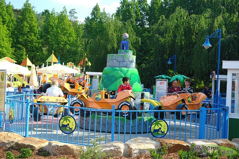 Diego's Rescue Rider (Rotating Flat Ride) | Nickelodeon In Amusement ...