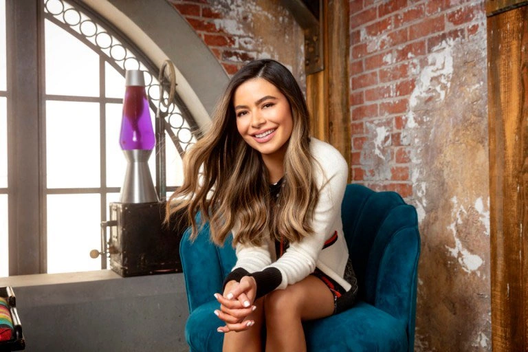 Carly Shay | Nickelodeon Fanon Wiki | Fandom