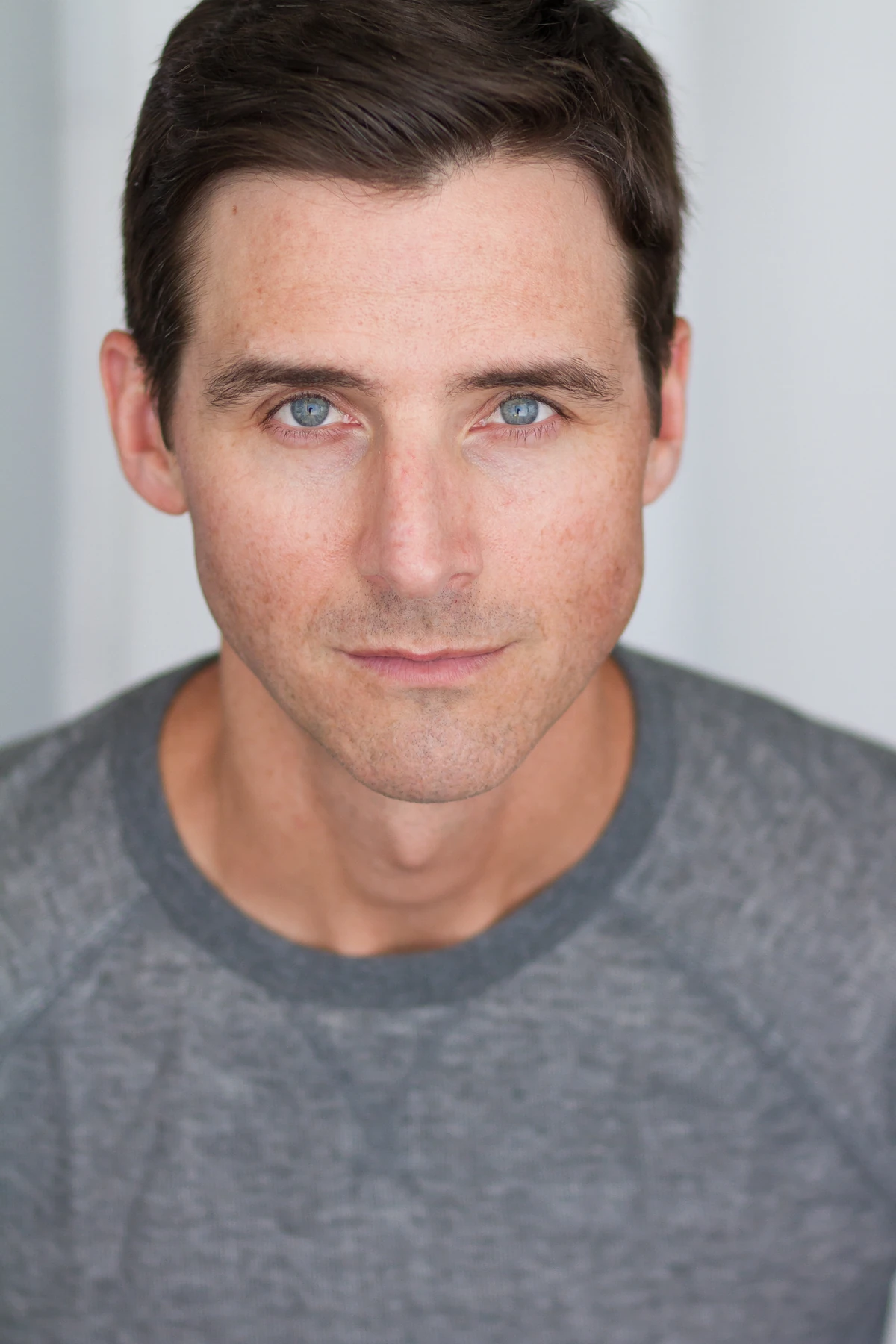 Charlie Farrell | Niebezpieczny Henryk Wiki | Fandom