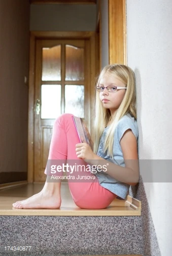 Essie Sims | Nikara Wikia | Fandom