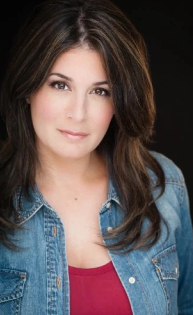 Nicole Oliver | Wiki Ninjago | Fandom