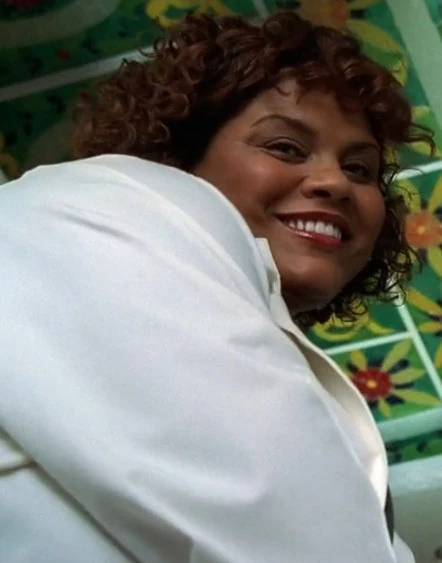 Salon Waxing Beautician (Karen Elizabeth) | Nip/Tuck Wiki | Fandom