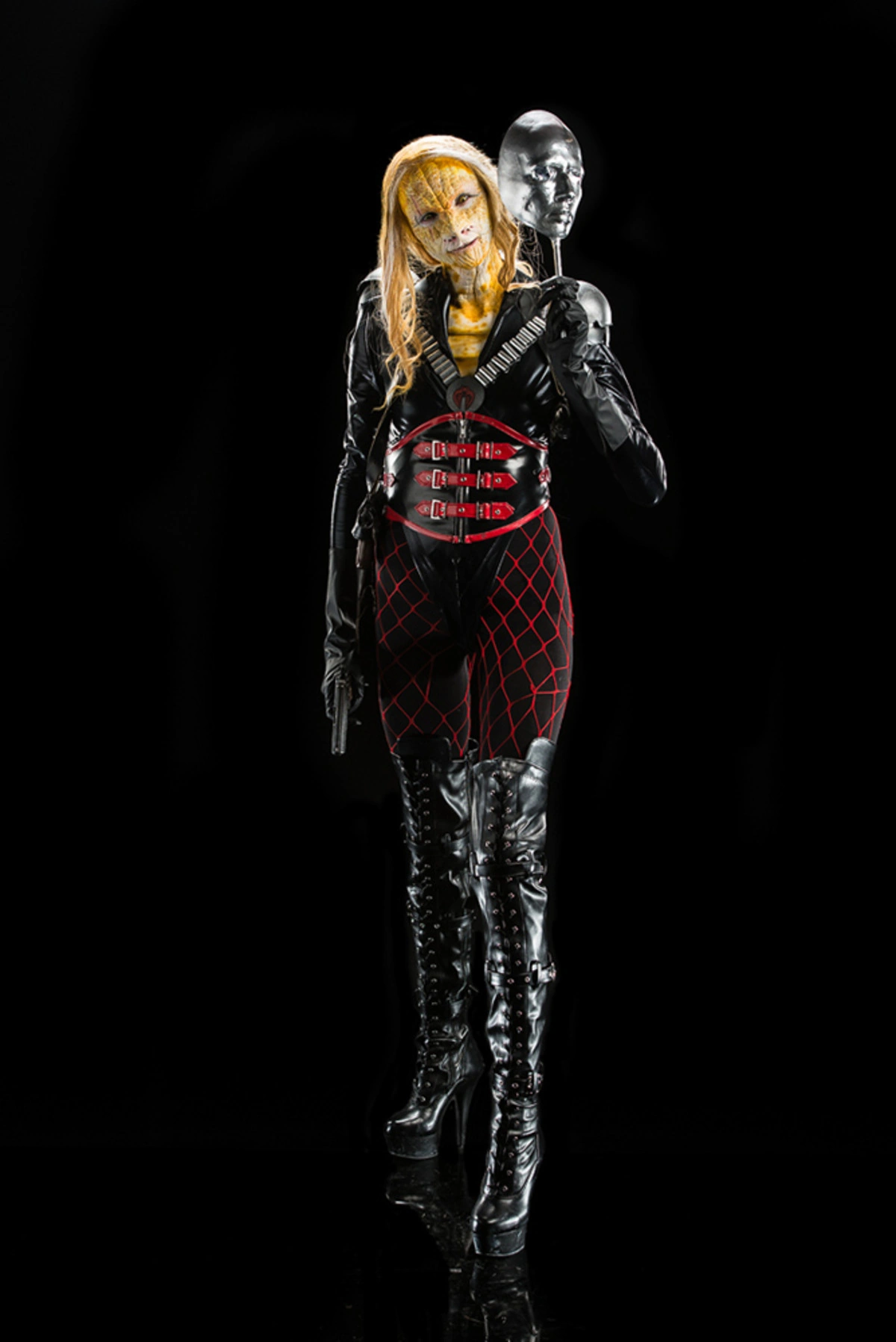 Scarlet | Non-alien Creatures Wiki | Fandom