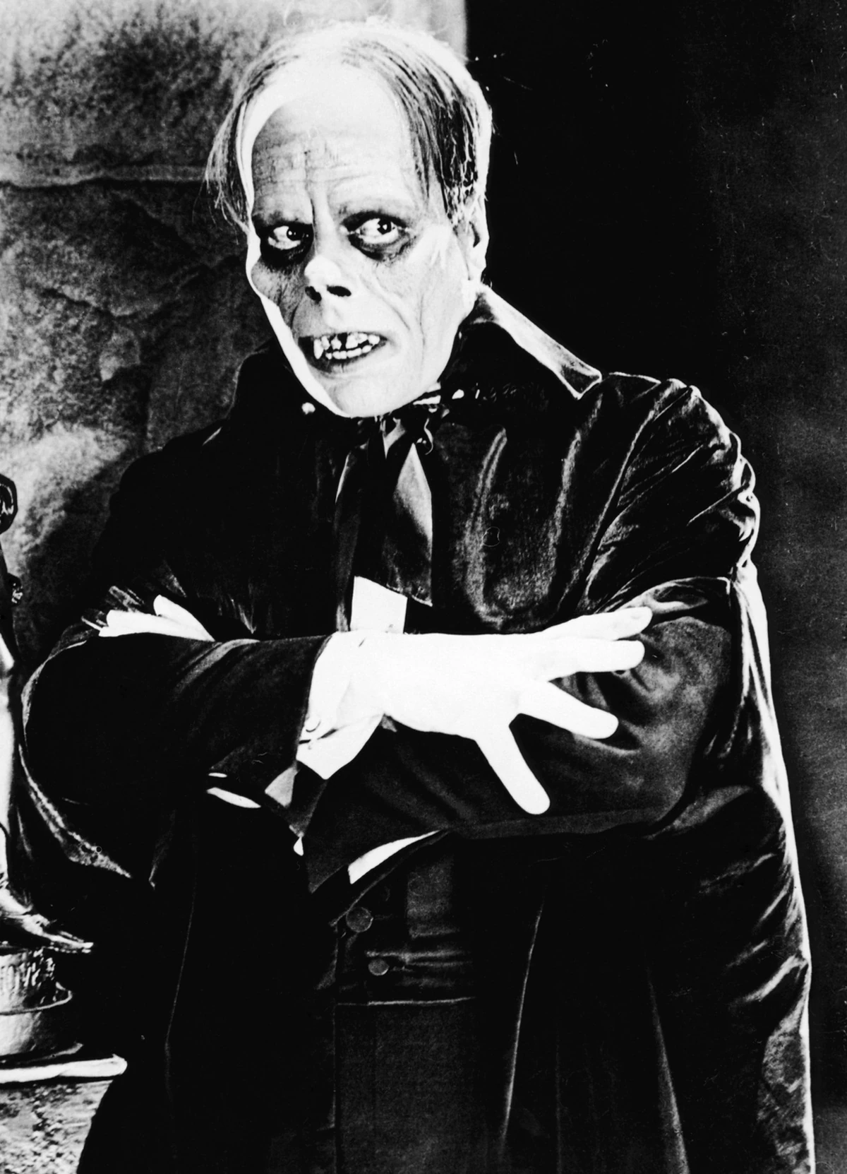 Erik (The Phantom of the Opera) | Non-alien Creatures Wiki | Fandom