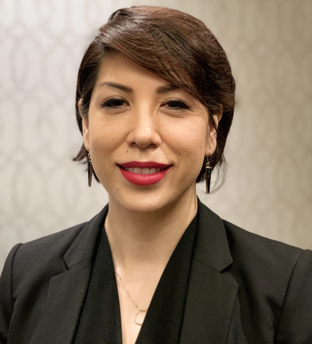 Vivian White Crane | North of Normal (Shadowrun: Fargo) Wiki | Fandom