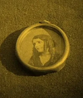 Locket | Nosferatu Wiki | Fandom