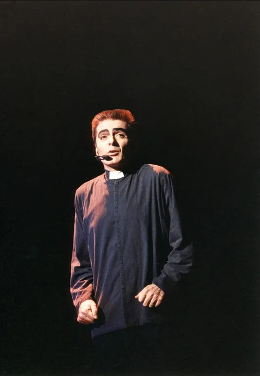 Frollo | Notre-Dame de Paris Wiki | Fandom