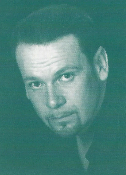 Mike Dyer | Notre-Dame de Paris Wiki | Fandom