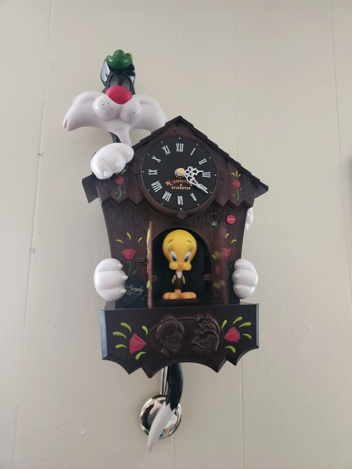 Tweety & Sylvester Talking Animated Clock | Novelties Wiki | Fandom