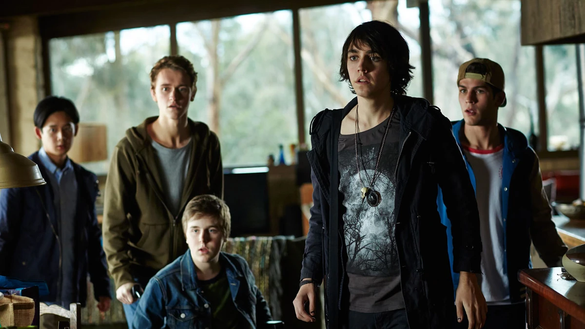 Episode 1 (Season 2) | Nowhere Boys Wiki | Fandom