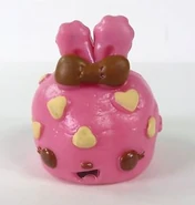 Strawberry Chip | Num Noms Friends Wiki | Fandom