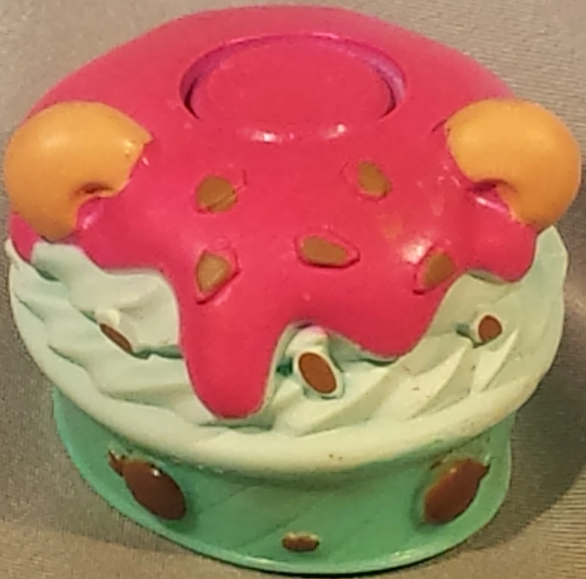 Razzy Froyo | Num Noms Wikia | Fandom
