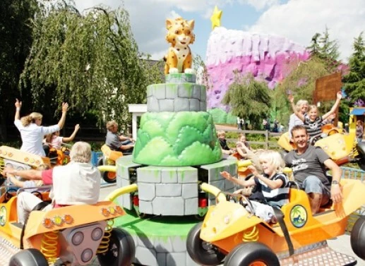 Glass' Rescue Rider (Rotating Flat Ride) | Object Shows In Amusement ...