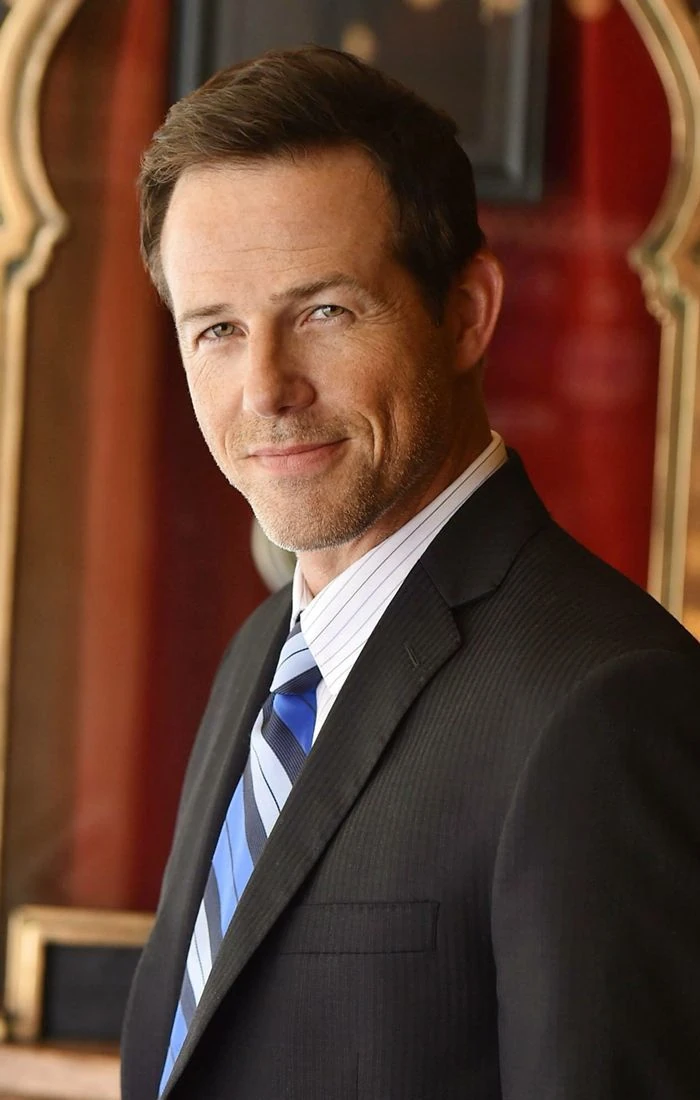 Gary Weeks | The O.C. Wiki | Fandom