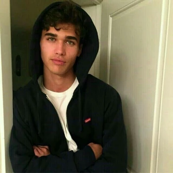 Jake Connelly | Off-Campus Wiki | Fandom