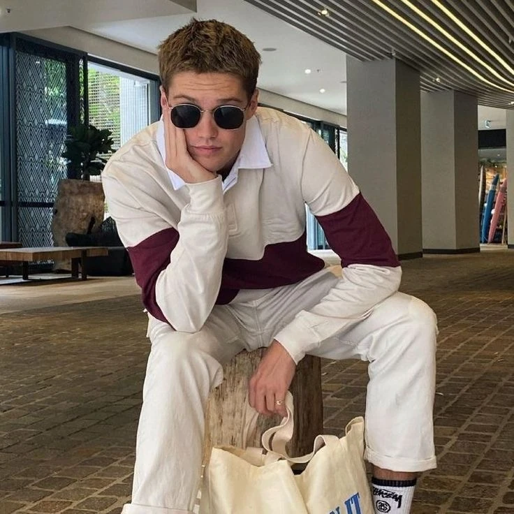 Dean Heyward-Di Laurentis | Off-Campus Wiki | Fandom