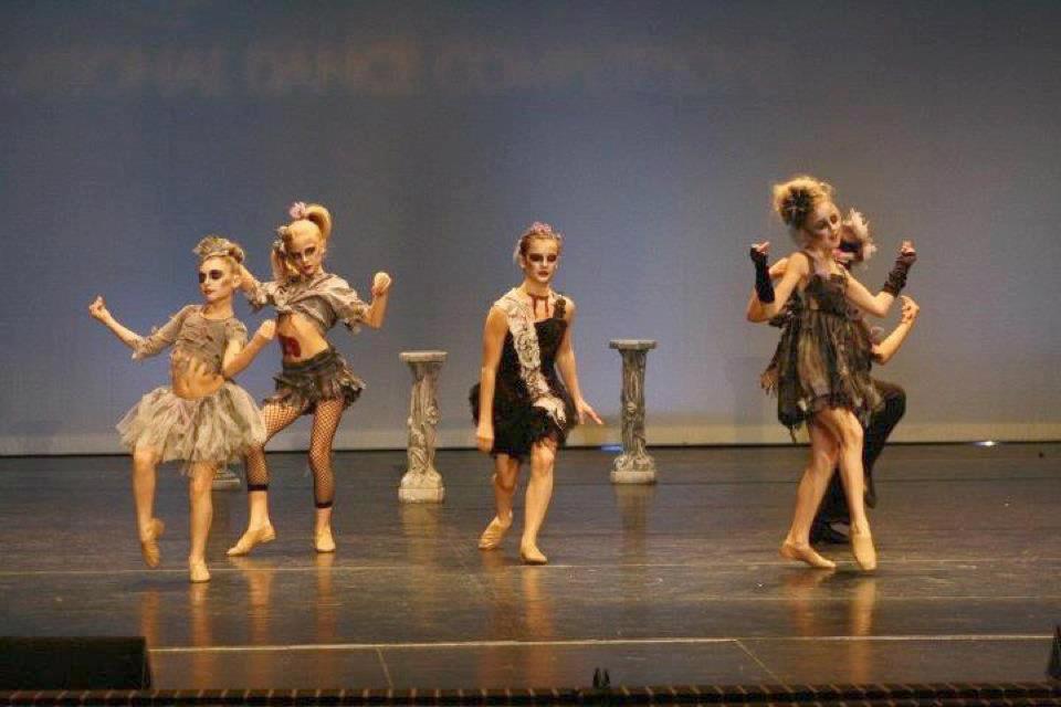 Glam Chloe Lukasiak Wiki Fandom