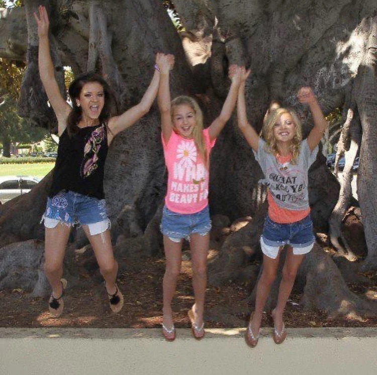 Jen Lowery Photoshoot | Chloe Lukasiak Wiki | Fandom