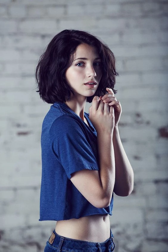 Emily Rudd Eye Color