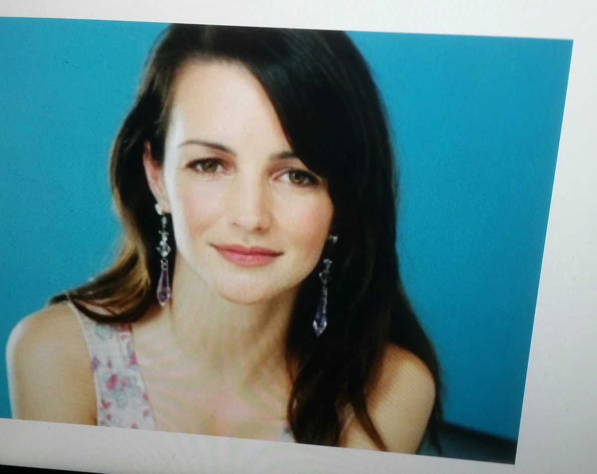 Valerie Castro-Petrolas | Childs Wiki | Fandom