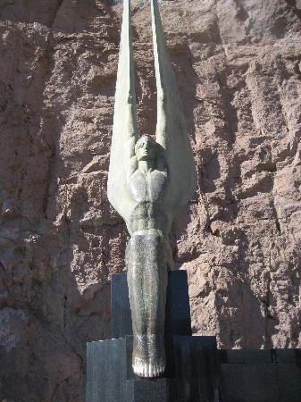 Hank (statue) | Riordan Wiki | Fandom