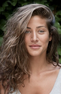 Manon Azem | Wiki Once Upon a Time | Fandom