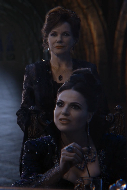 "Des Héros et des Méchants" | Wiki Once Upon a Time | Fandom