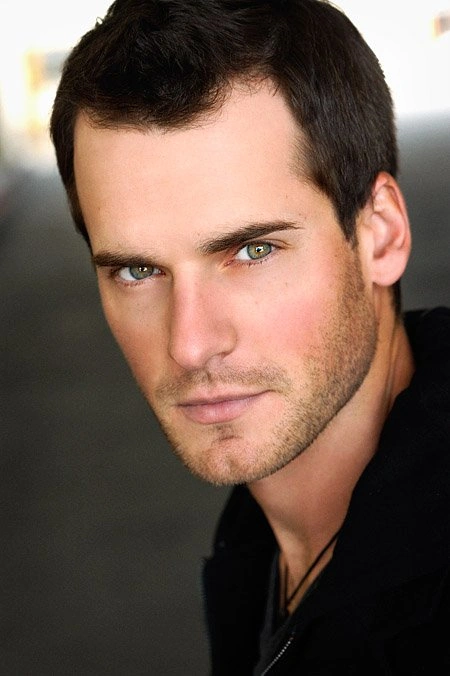 David De Lautour | Wiki Once Upon a Time | Fandom