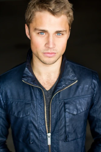 Max Lloyd-Jones | Once Upon a Time Wiki | Fandom