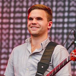 Sandy Beales | One Direction Wiki | Fandom