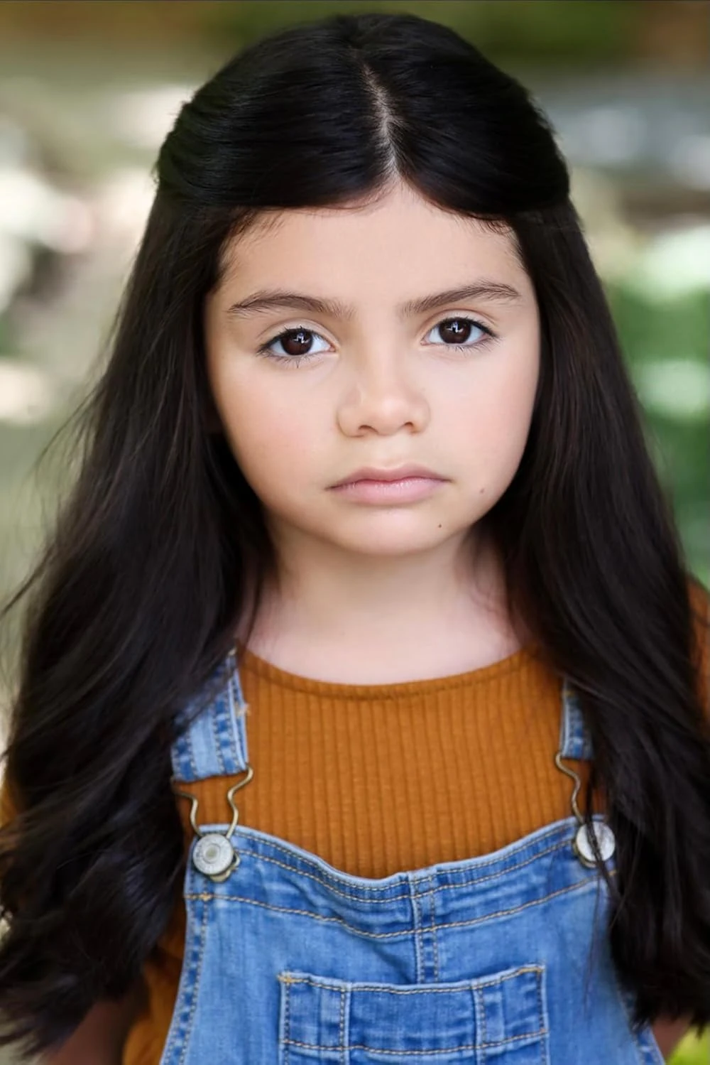 Isabella Aparicio | Only Murders in the Building Wiki | Fandom