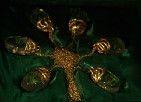 Six-Leaf Clover | Once Upon a Time Wiki | Fandom
