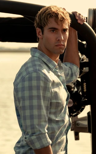 Topper Thornton | Outer Banks Wiki | Fandom