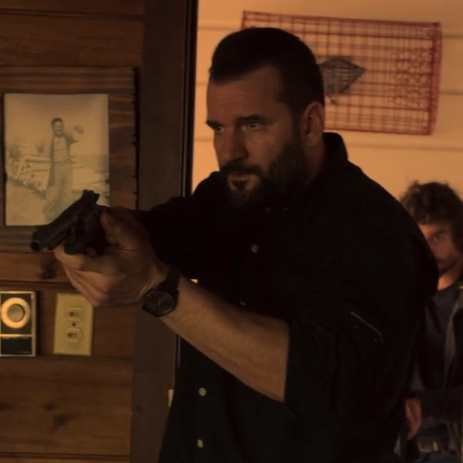 Cruz | Wiki Outer Banks | Fandom