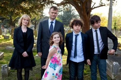 The Funeral | Outnumbered Wiki | Fandom