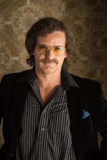 Danny Peters | Outrageous Fortune Wiki | Fandom