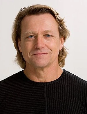 Michael Hurst | Outrageous Fortune Wiki | Fandom