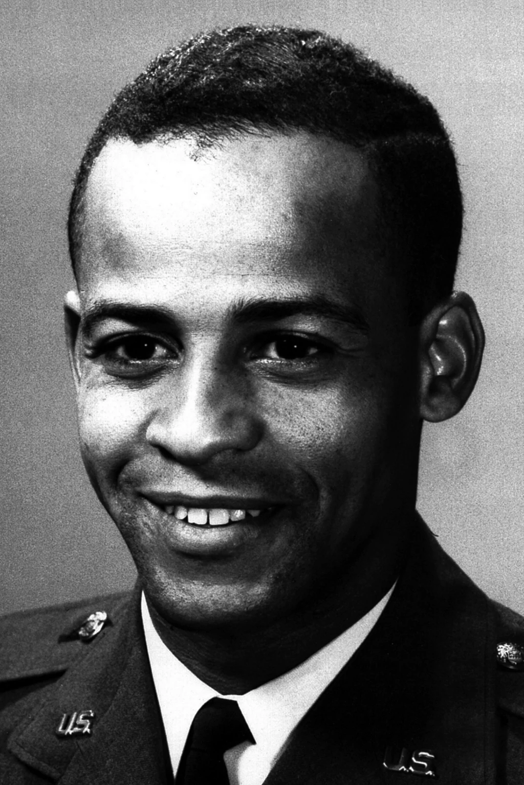 Ed Dwight (THE MONUMENT MYTHOS) | Heroes Wiki | Fandom