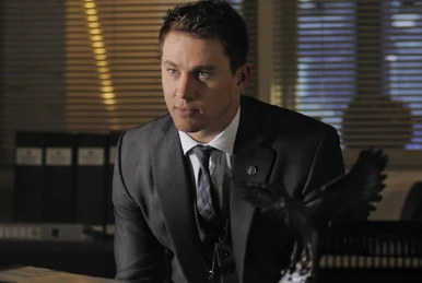 Emily Cale White Huis Naar Beneden