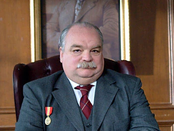 Richard Riehle