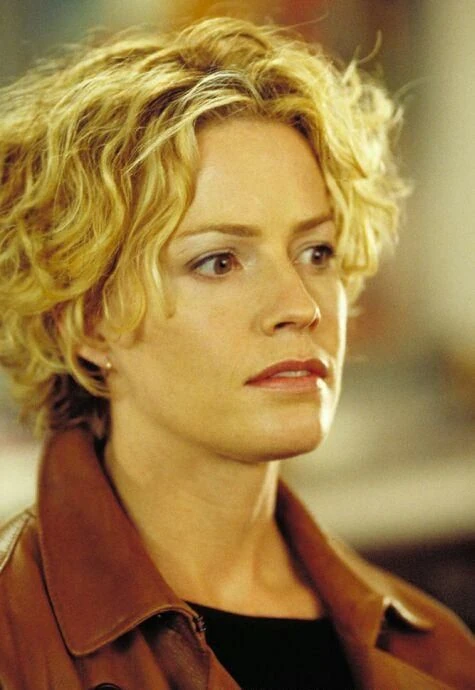 Elisabeth Shue Hollow Man Gif