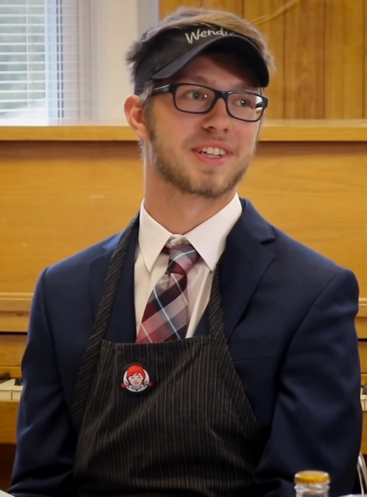 Wendy's Employee (Scott The Woz) | Heroes Wiki | Fandom