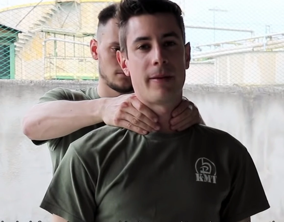 Two Hands Choke (From Behind) | Pain enclycopedia Wiki | Fandom