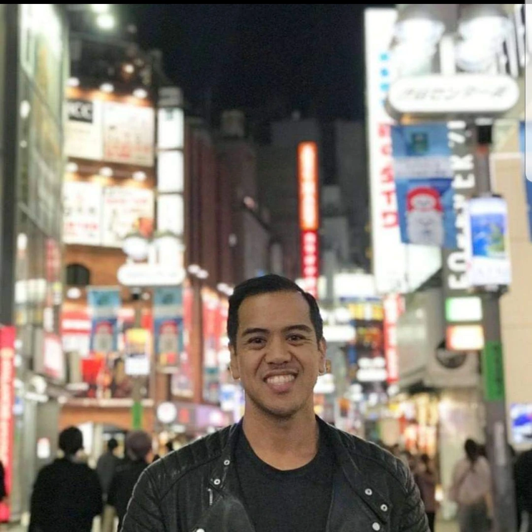 Erm Navarro | Panic! At The Disco Wiki | Fandom