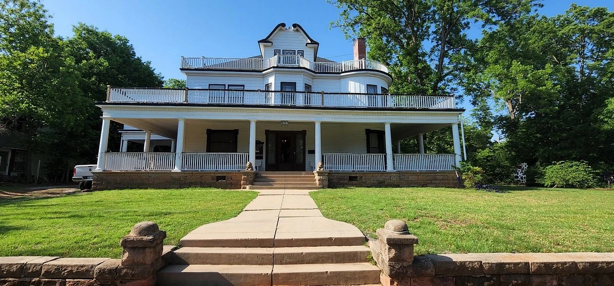 Stone Lion Inn | Paranormal Wiki | Fandom