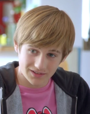 Léo Costan | Wiki Parents mode d'emploi | Fandom