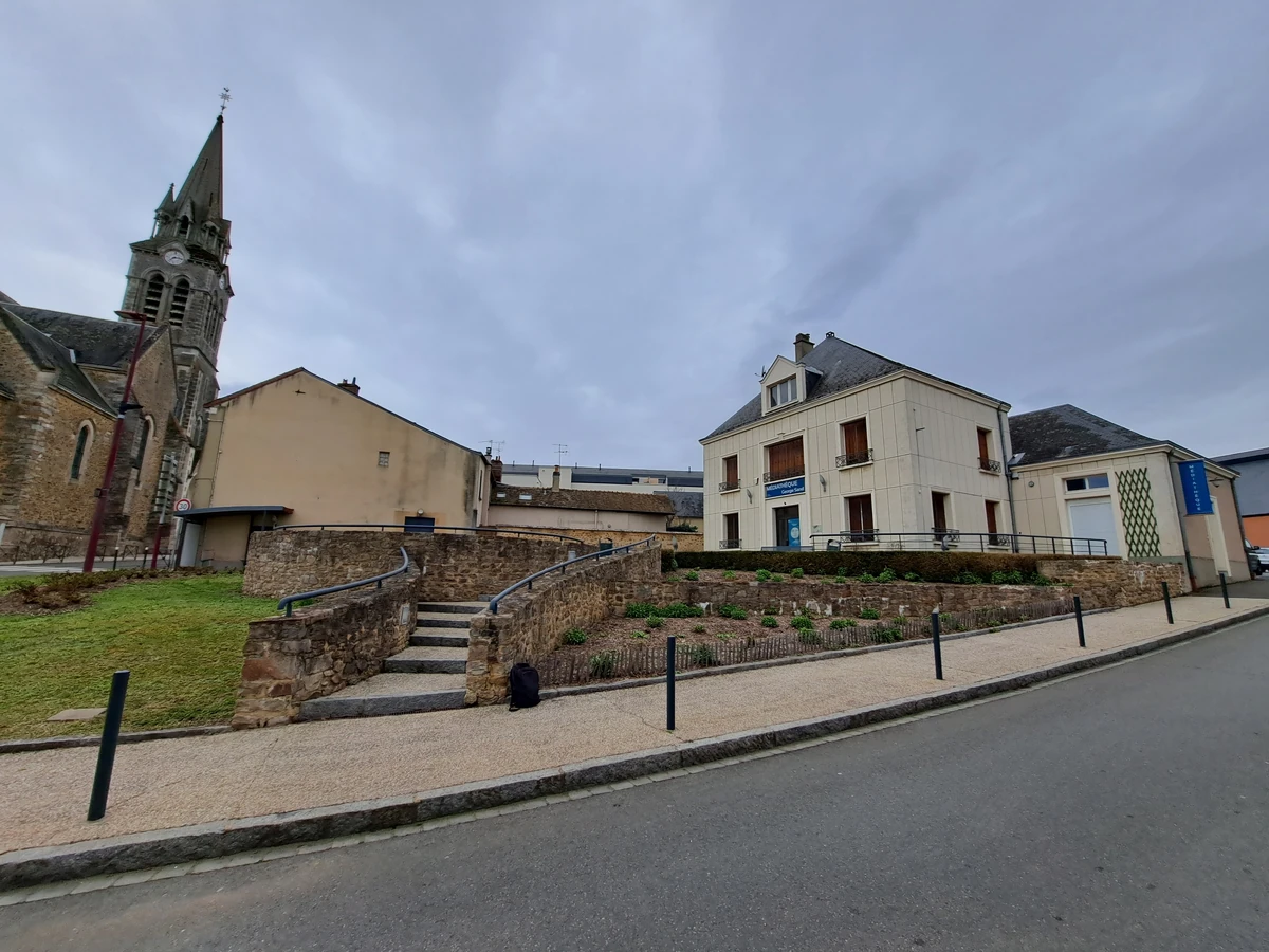 Médiathèque George Sand | Wiki Parkour Le Mans | Fandom