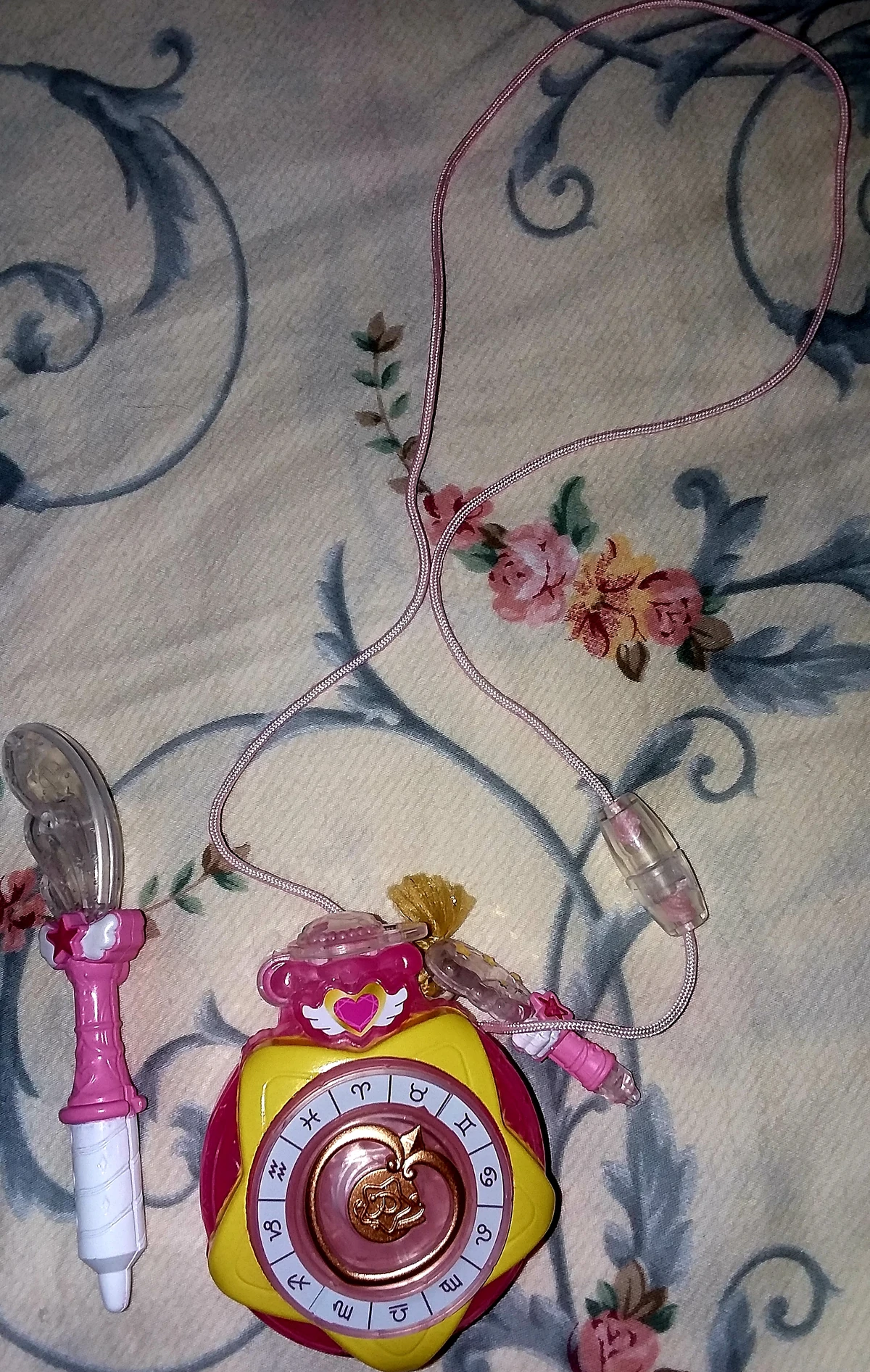 Rare Star Color Pendant necklace - Precure | The Parody Wiki | Fandom