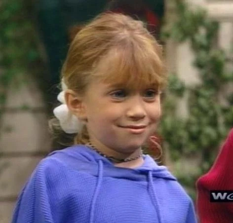 Michelle the Explorer S01 E16 Anna and Elsa | The Parody Wiki | Fandom